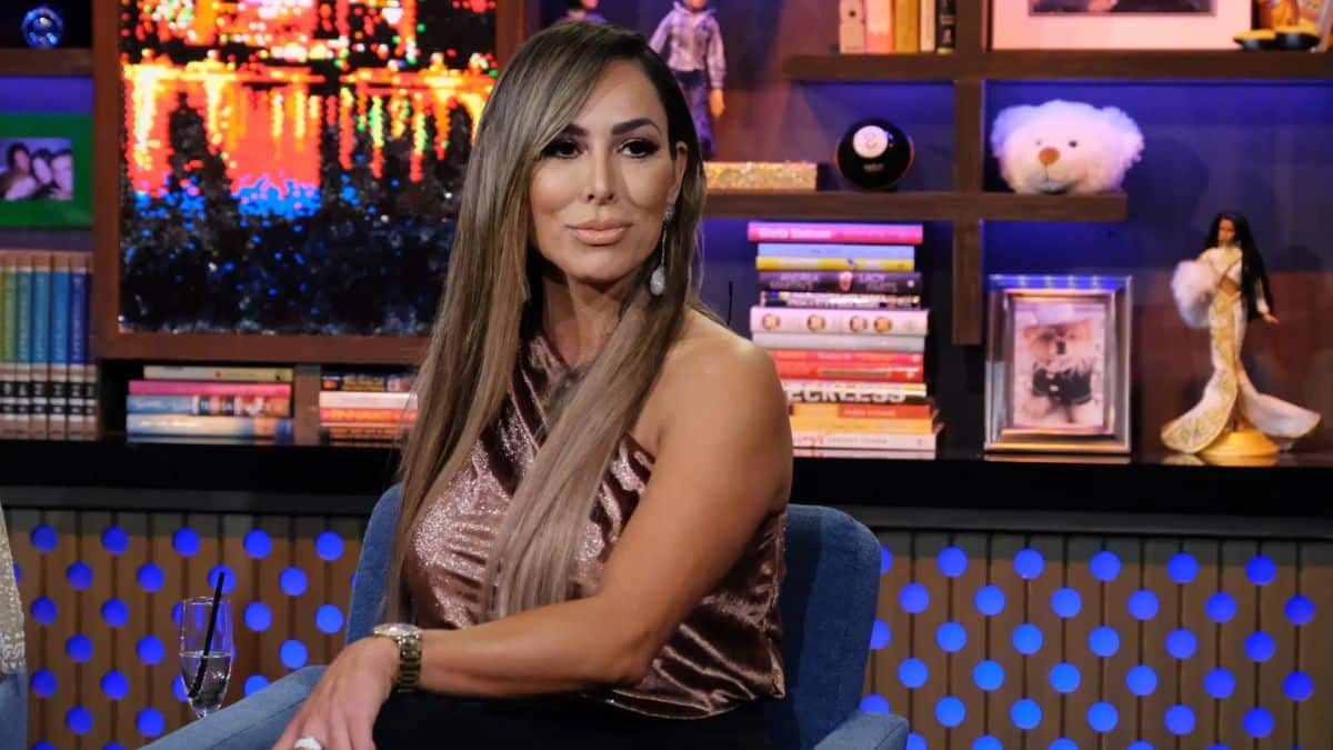 Kelly Dodd Faces Jail Time For Engaging In Revenge P*rn - Taste of Reality