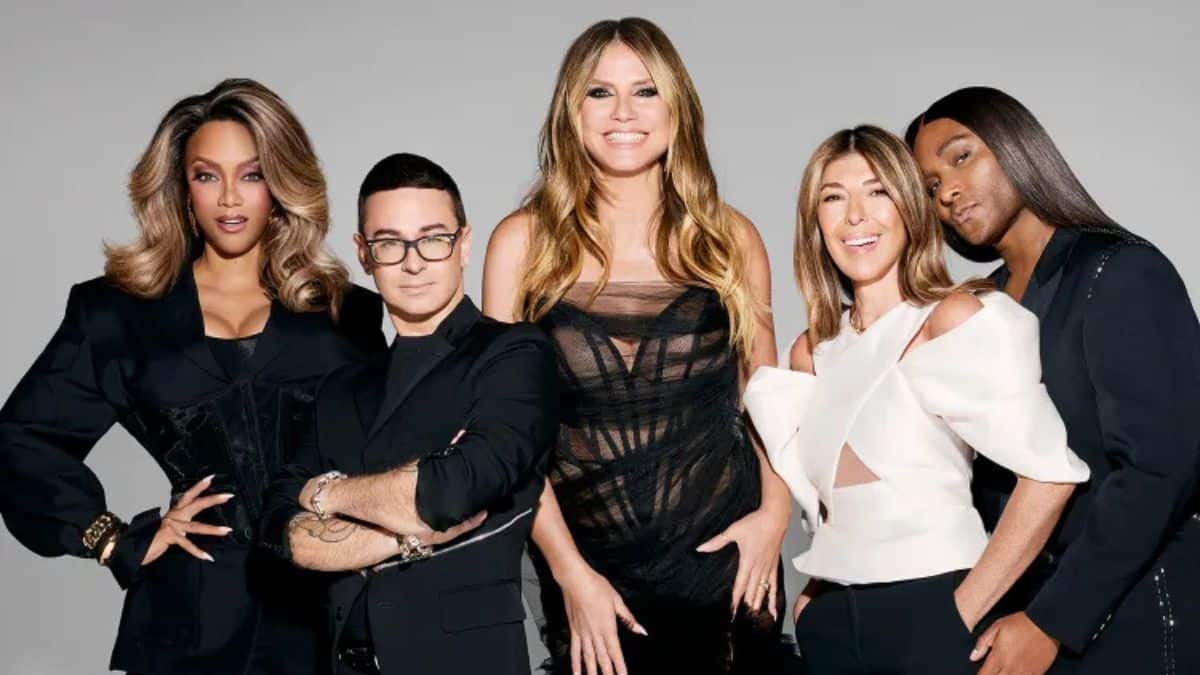 Tyra Banks Returns To Project Runway After News Broke That She Filed A ...